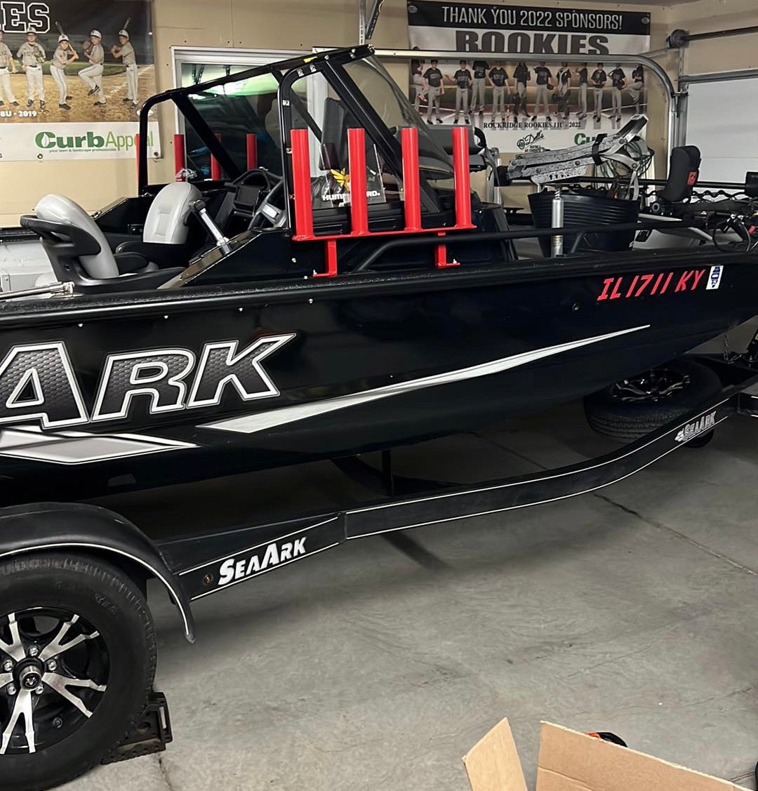 Vertical Tube Rod Storage - Over the Grabrail - SeaArk Boats | Spread ...